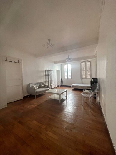 Centre Ville-Mejan-La Cité, Arles : Appartement 1 pièce à louer