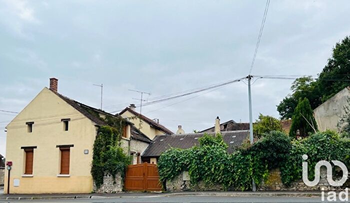 Maison à vendre - Bagneaux-sur-Loing - 5 pièces - 3 chambres