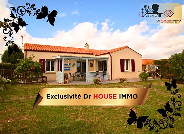 Maison à vendre - Auzay - 5 pièces - 4 chambres