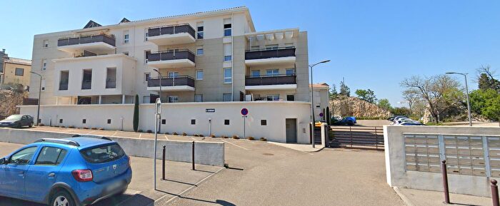 Appartement à vendre - Châteaurenard, Barret, Lonnes, La Crau - 2 pièces - 1 chambre