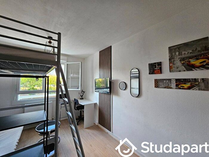 Appartement à louer - Le Burck, Mérignac - 1 pièce - 1 chambre