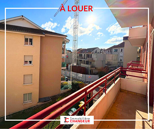 Appartement à louer - Voiron, Centre-ville, Gare - 3 pièces - 2 chambres