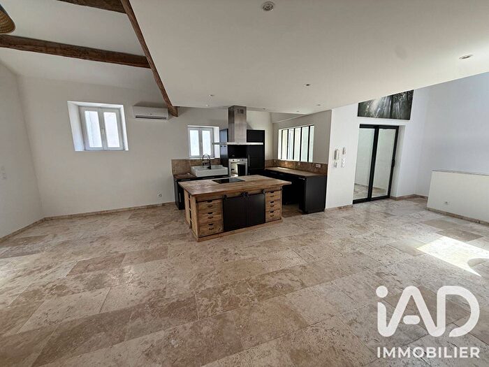 Appartement 4 pièces à Aramon, à louer