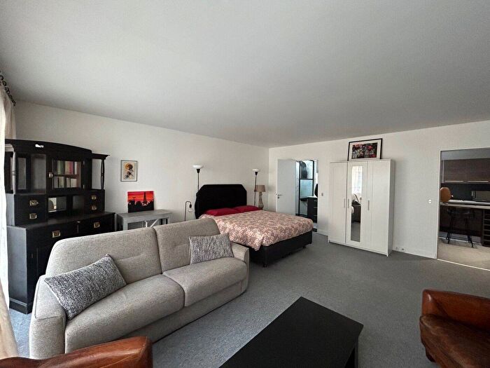 Appartement 1 pièce à louer à Porte Dauphine, Paris 16ème arrondissement