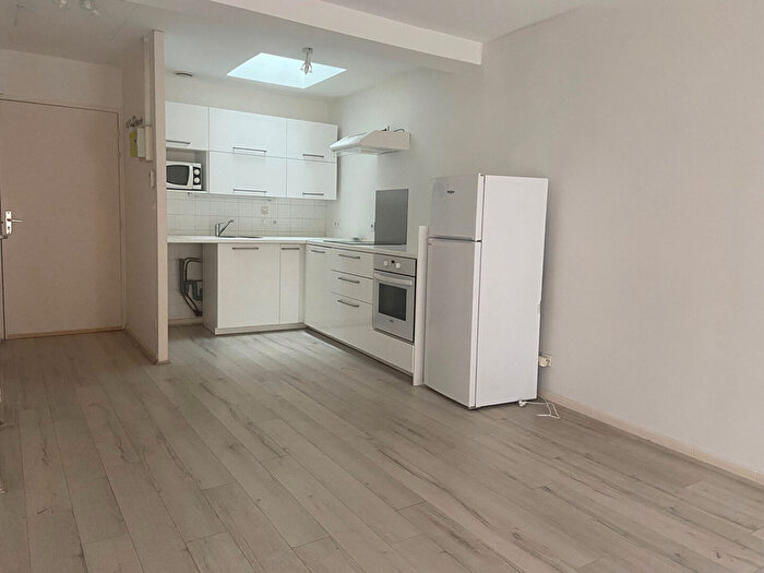 Vienne, Centre-ville : Appartement 3 pièces à louer