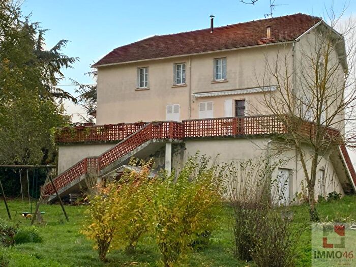 Maison à vendre - Lacapelle-Marival - 11 pièces - 8 chambres