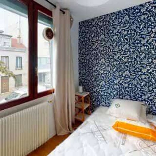 Cité Pierre et Marie Curie, Ivry-sur-Seine : Appartement 1 pièce à louer