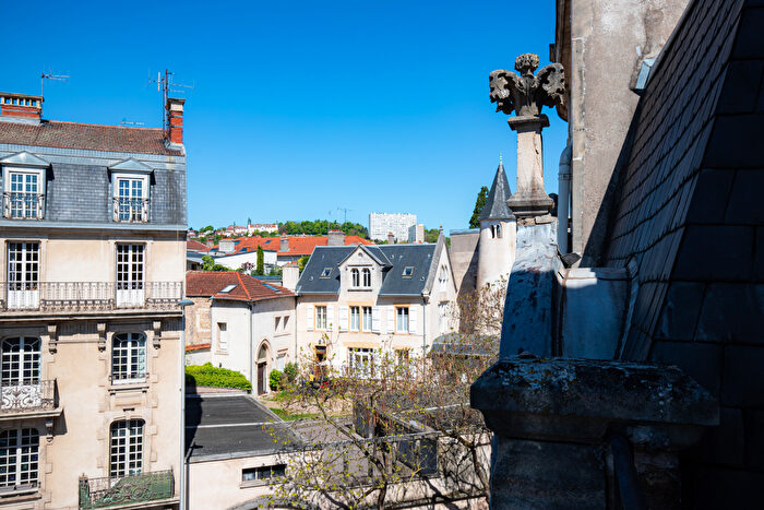 Maison à vendre - Nancy, Poincaré, Foch, Anatole France, Croix de Bourgogne - 7 pièces - 6 chambres