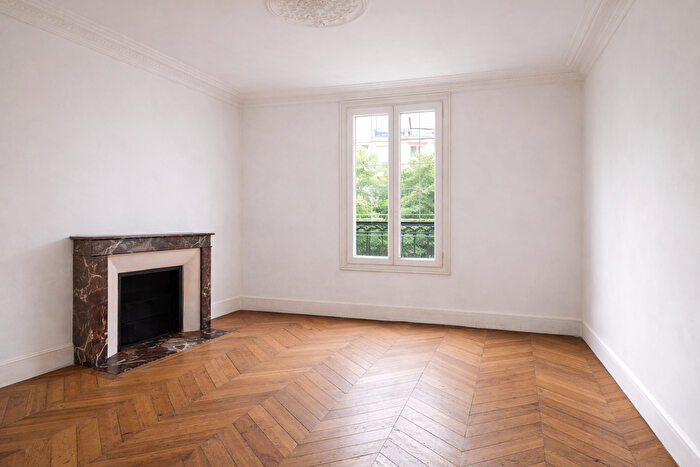 Appartement 2 pièces à vendre à Suresnes, Carnot, Gambetta
