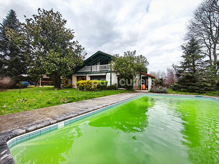 Maison à vendre - Larrivière-Saint-Savin - 6 pièces - 4 chambres