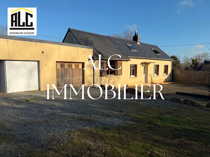 Maison à vendre - Pré-en-Pail - 4 pièces - 3 chambres