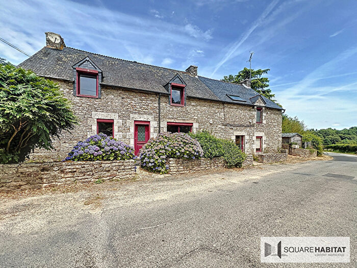 Maison à vendre - Saint-Servant - 9 pièces - 5 chambres