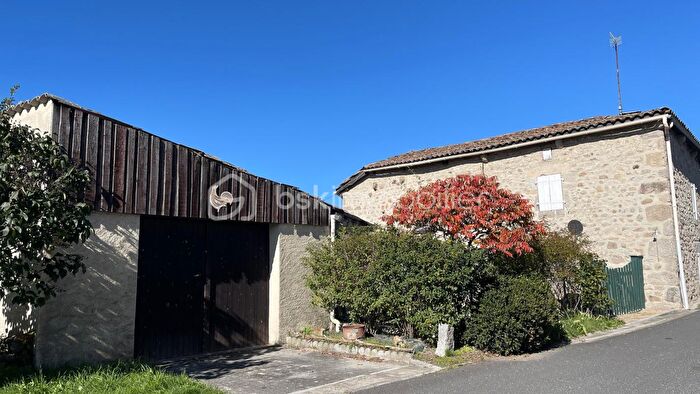 Maison à vendre - Saint-Léger-du-Malzieu - 10 pièces - 7 chambres