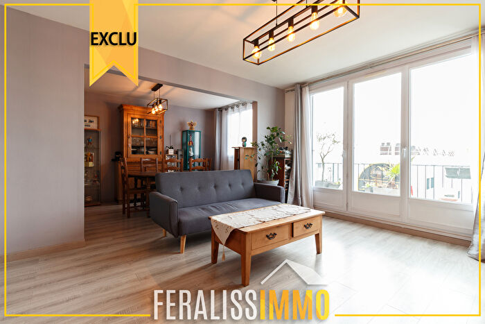 Appartement à vendre - Pontoise, Les Louvrais - 3 pièces - 2 chambres