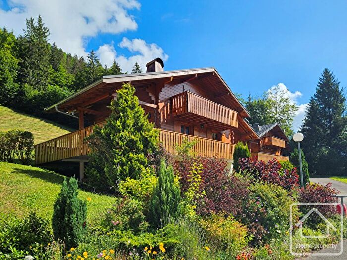 Maison à vendre - Châtel - 7 pièces - 6 chambres