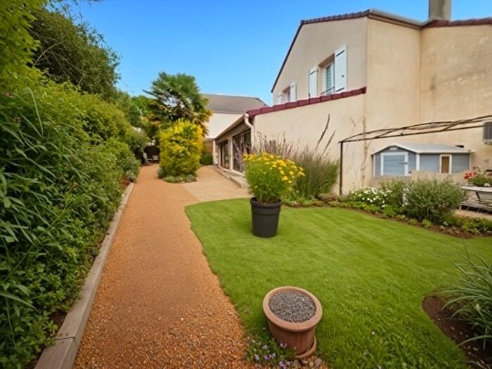 Maison à vendre - Jouy-le-Moutier, Hayette, Bruzacques, Jouannes, Vast - 7 pièces - 5 chambres