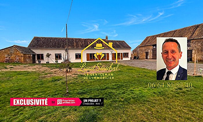 Maison 10 pièces à Savigné-lévêque, à vendre