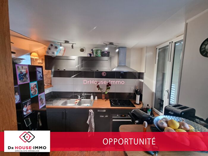 Maison à vendre - Châtillon-Coligny - 6 pièces - 2 chambres