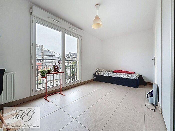 Appartement 1 pièce à louer - Saphir, Longjumeau