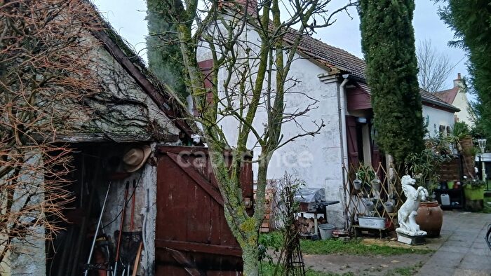 Maison à vendre - Saint-Plaisir - 4 pièces - 2 chambres