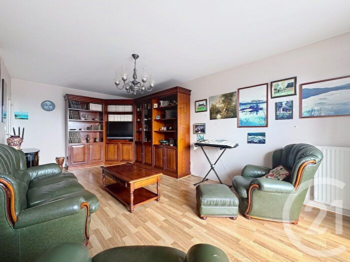 Appartement 3 pièces à vendre à Quartiers Centre, Colombier