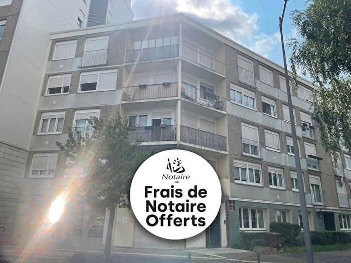 Appartement à vendre - Vand uvre-lès-Nancy, Centre-ville, Vandoeuvre Nations - 3 pièces - 2 chambres