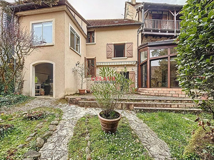 Maison à vendre - Beaulieu-sur-Dordogne - 5 pièces - 2 chambres