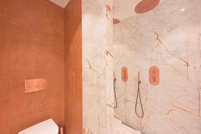 Clichy-Trinité, Paris 9ème arrondissement - Appartement 5 pièces à louer