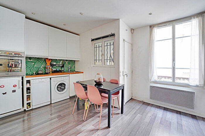 Appartement à vendre - Paris e , Belleville, Saint-Maur - 2 pièces - 1 chambre