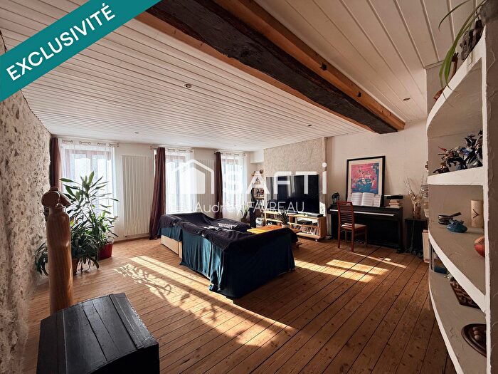 Parthenay : Maison 5 pièces à vendre