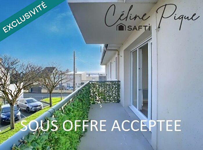 Appartement à vendre - Saint-Germain-la-Blanche-Herbe - 3 pièces - 2 chambres