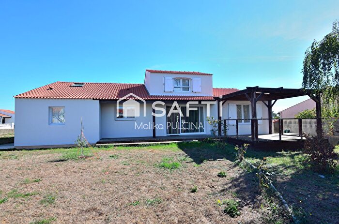 Saint-Mathurin : Maison 6 pièces à vendre