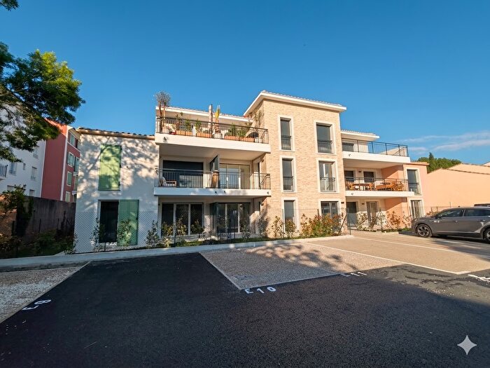Cogolin, Centre-ville, Subeiran, Pas de Grimaud : Appartement 2 pièces à louer