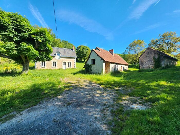 Maison à vendre - Charnizay - 5 pièces - 3 chambres