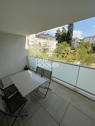 Appartement 3 pièces à Décines-Charpieu, Centre-ville, à louer