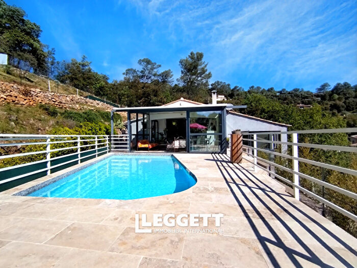 Maison à vendre - Méounes-lès-Montrieux - 6 pièces - 4 chambres