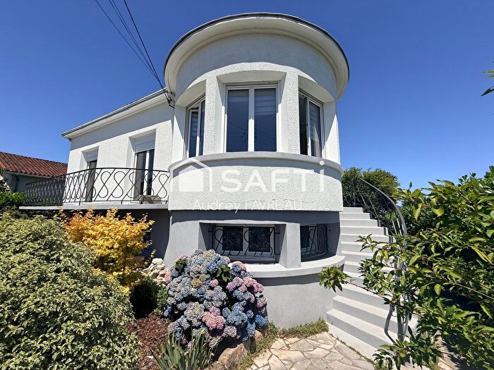 Maison 5 pièces à vendre à Parthenay