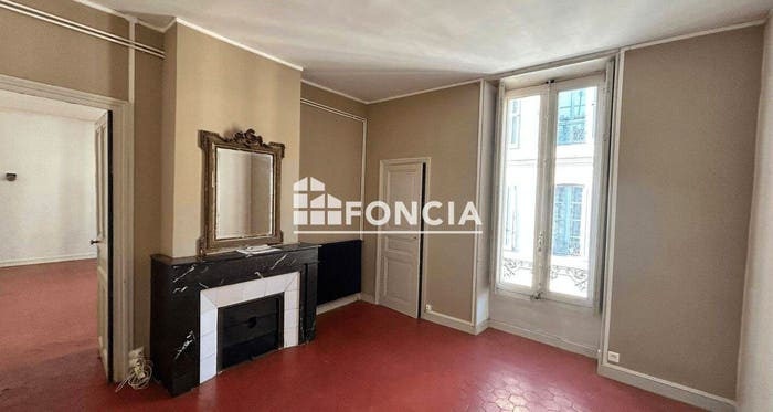 Appartement 4 pièces à louer à Esplanade, Nîmes