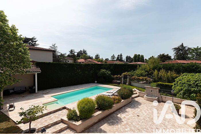 Maison 8 pièces à La Tour-de-Salvagny, à vendre