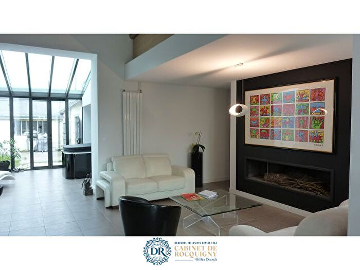 Maison 8 pièces à louer à Vennecy