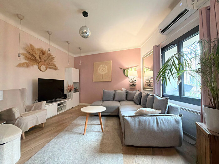 Maison à vendre - Pertuis, Centre-ville, Fours à Chaux, Claret - 5 pièces - 4 chambres