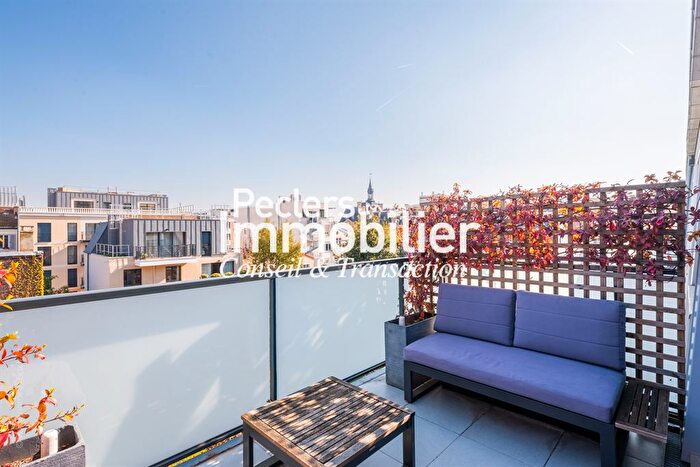 Appartement 3 pièces à Suresnes, Centre-ville, à vendre
