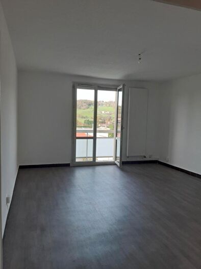 Appartement à louer - Sainte-Foy-lArgentière - 5 pièces