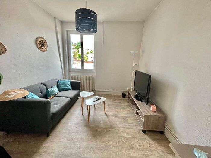 Georges Pompidou, Périgueux : Appartement 3 pièces à louer