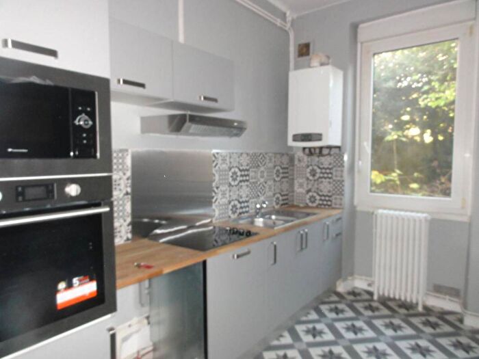 Appartement 3 pièces à Parc la Verrerie-Le Guide, Le Creusot, à louer