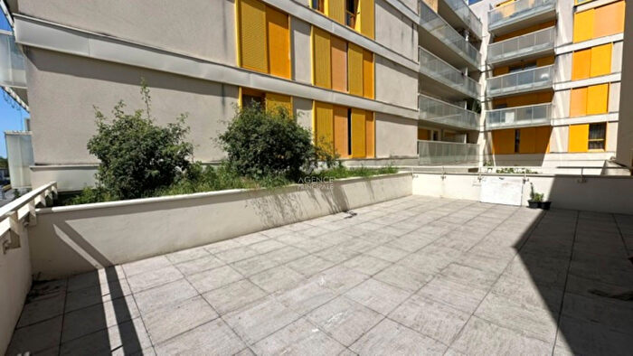 Nanterre, Petit Nanterre : Appartement 3 pièces à vendre