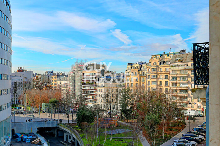 Paris 16ème, Passy, Maison de la Radio, Muette-Sud : Appartement 4 pièces à vendre