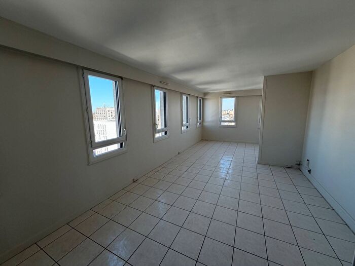 Appartement à louer - Sarcelles - 4 pièces - 2 chambres