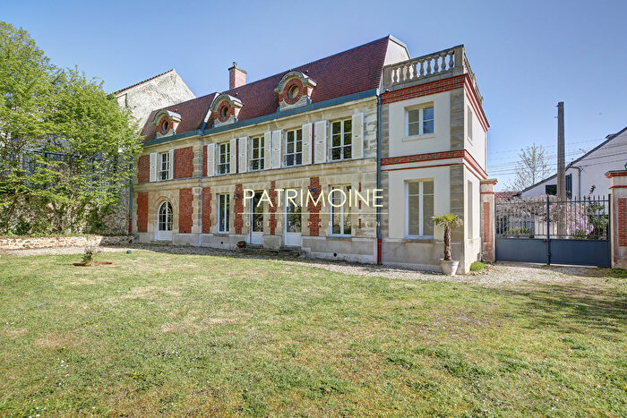 Maison 7 pièces à Orgeval, à vendre