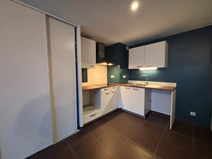 Appartement à louer - Juvignac - 3 pièces - 2 chambres